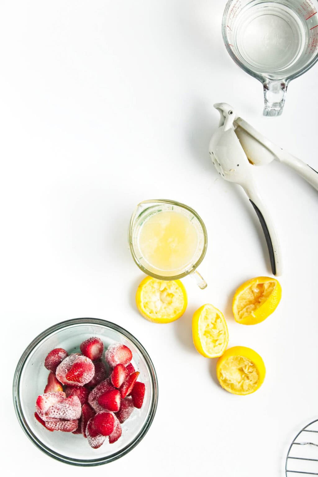 Homemade Strawberry Lemonade Popsicles - Two City Vegans